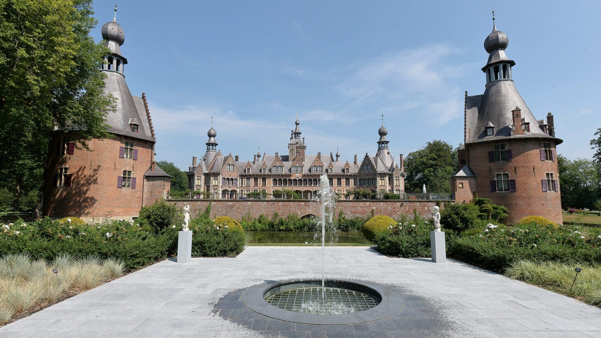 Kasteel van Ooidonk (Bachte-Maria-Leerne, Deinze, België) - Top ...